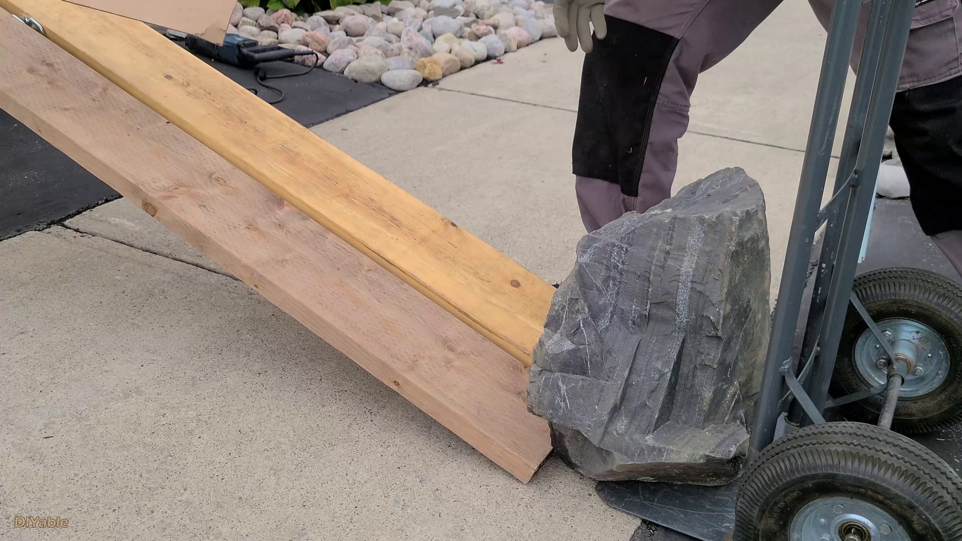 How to buy big rocks and boulders without paying delivery? – DIYable.com