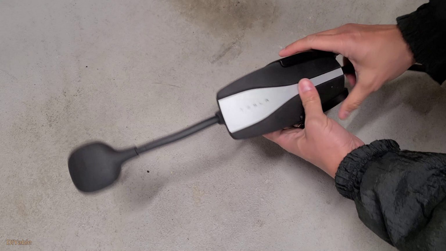 How to install extension cable for Tesla 240V mobile charger and make ...